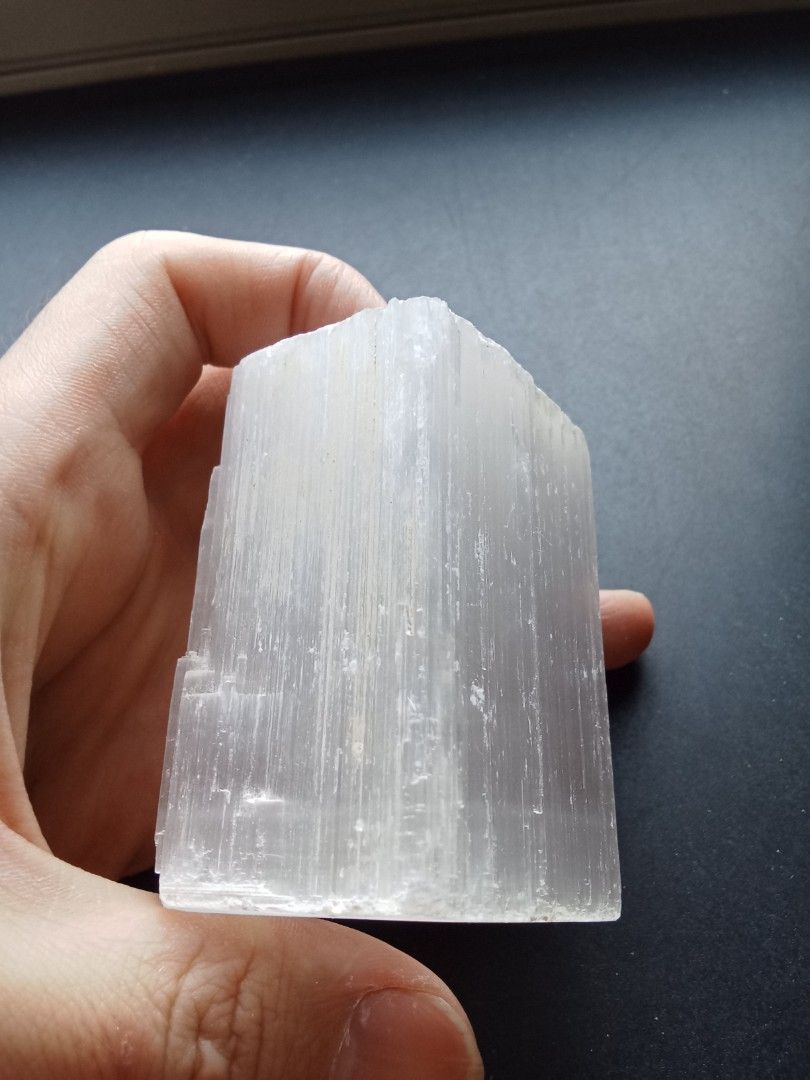 Raw selenite, Hobbies & Toys, Memorabilia & Collectibles, Vintage ...