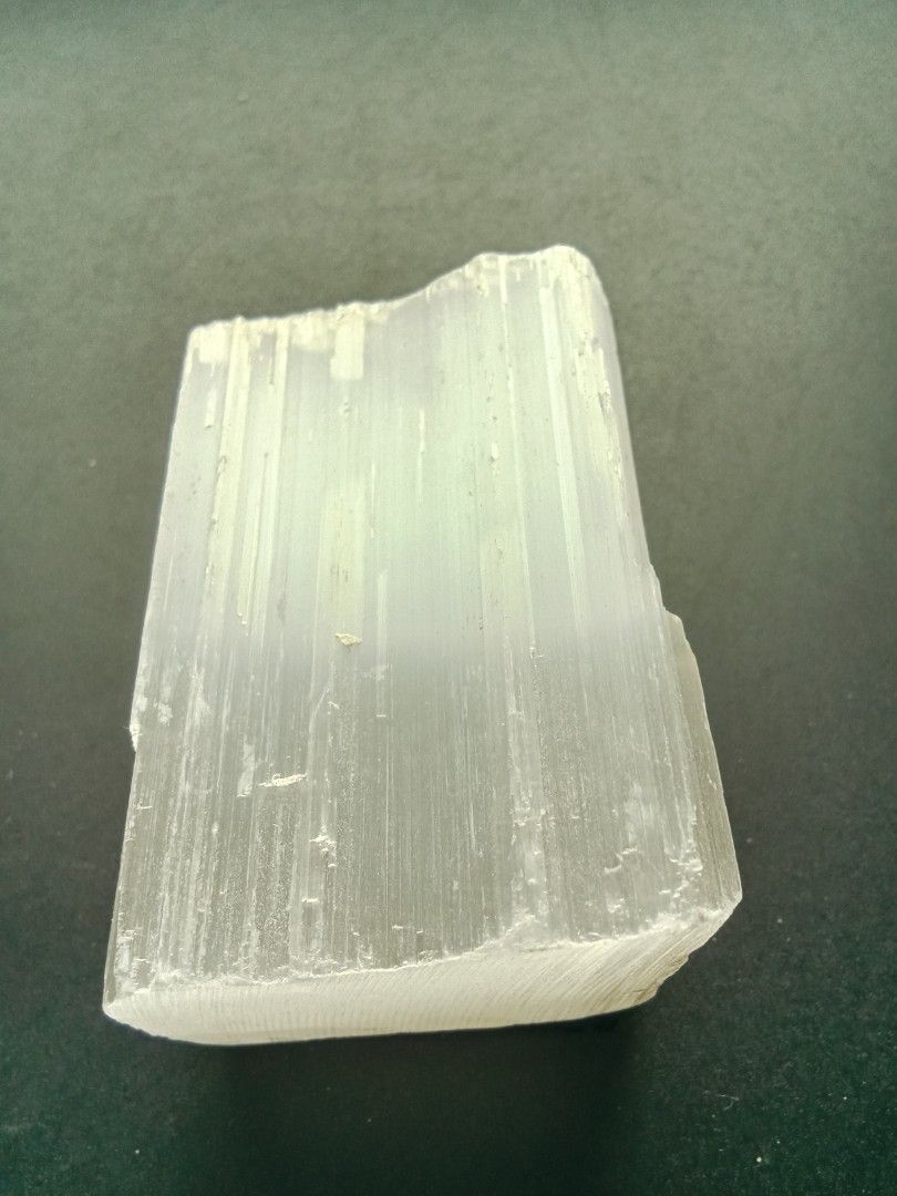 Raw selenite, Hobbies & Toys, Memorabilia & Collectibles, Vintage ...