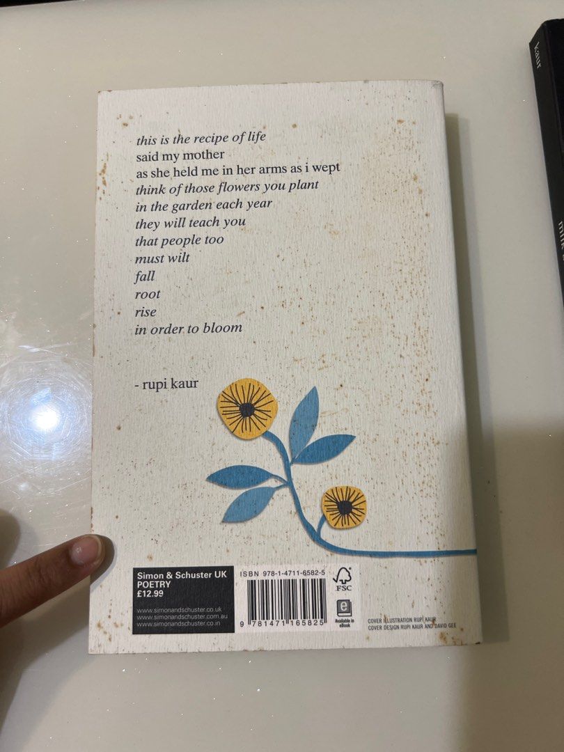 Rupi Kaur Poetry, Hobbies & Toys, Books & Magazines, Fiction & Non ...
