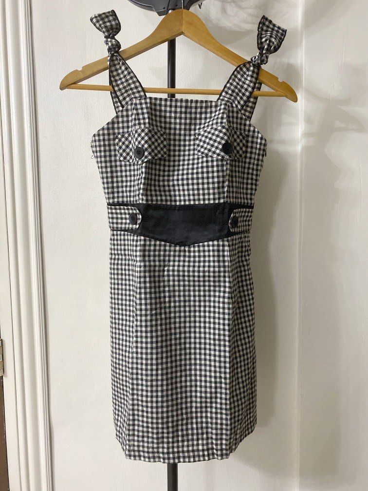 SAMLIN LADIES IN BLACK AND WHITE CHECKERED DRESS on Carousell