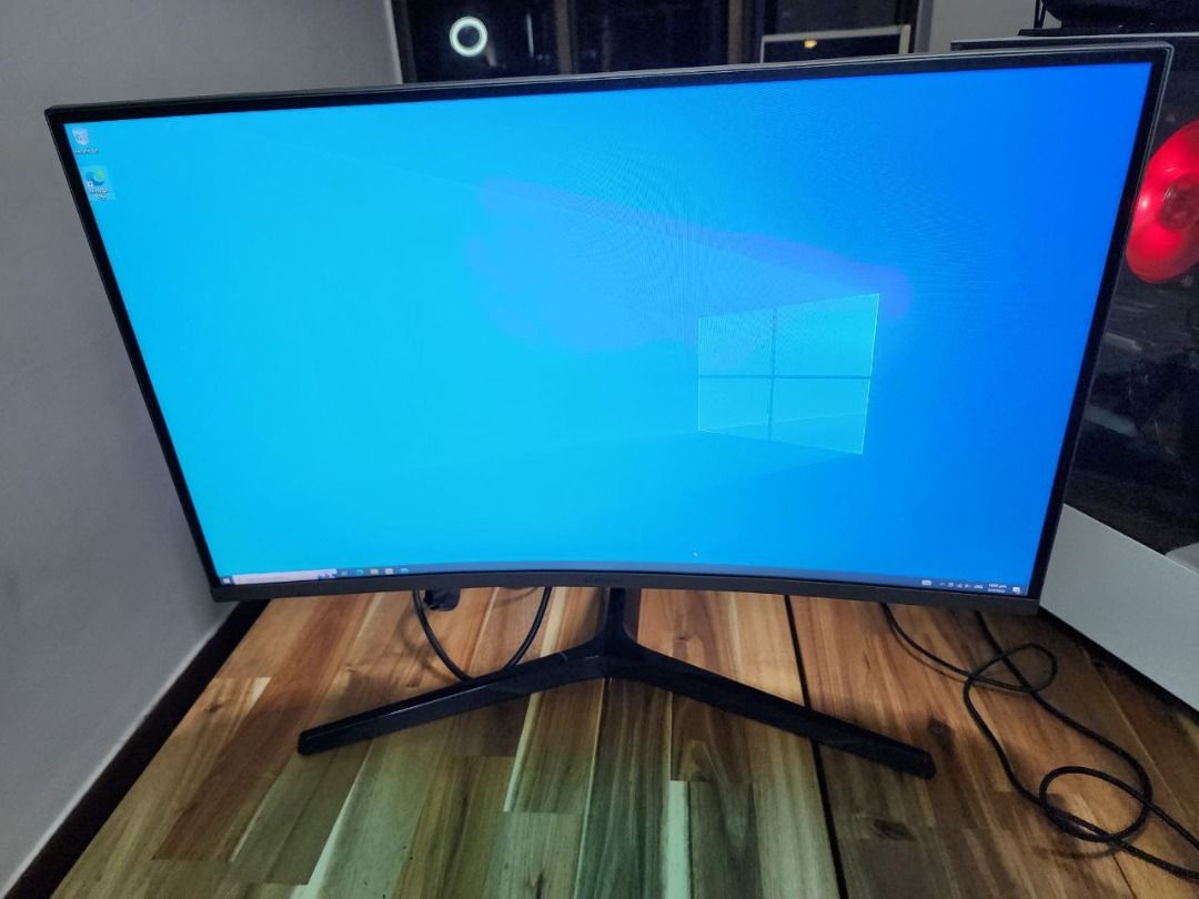 Samsung 27" WQHD curved Gaming Monitor! 144hz, 1440p, C27JG5x ...