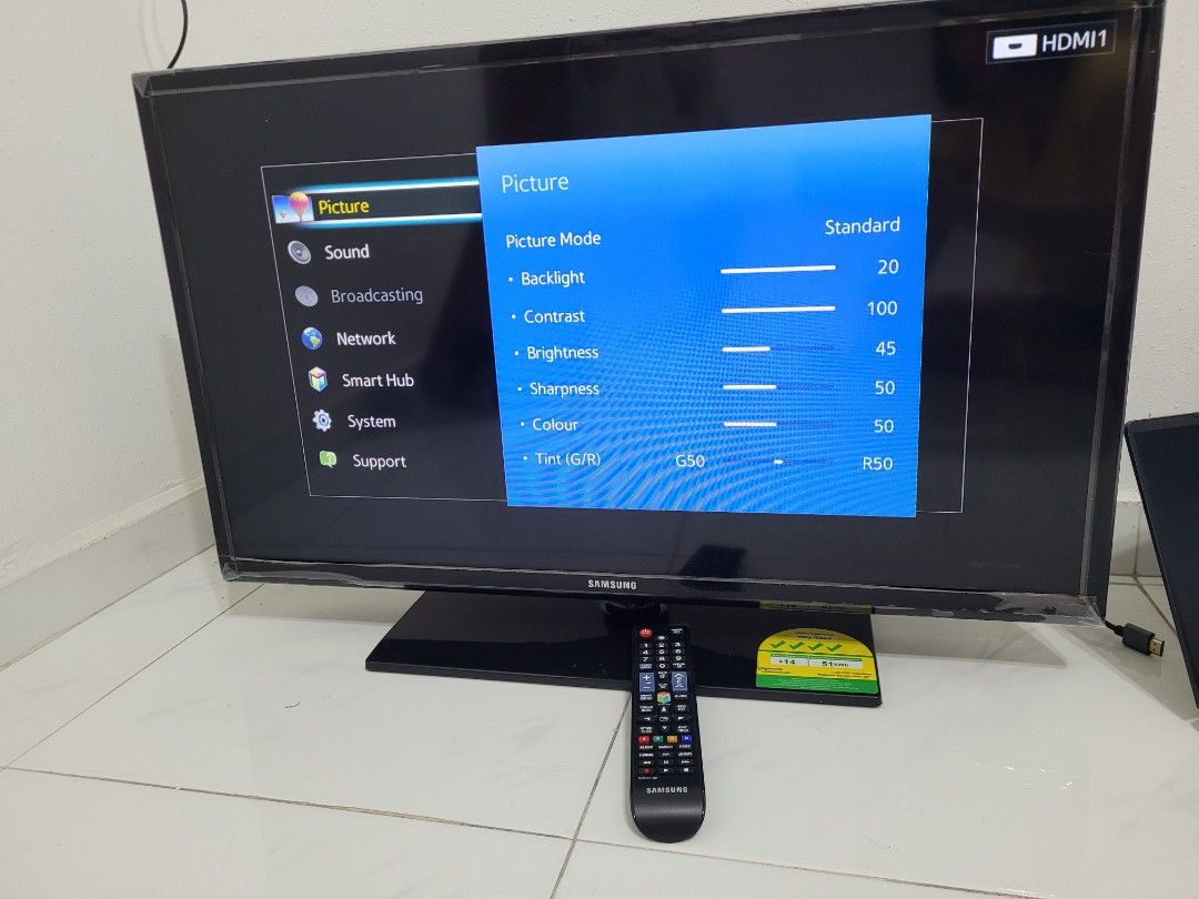 Samsung TV LCD 32 UA32H4303AK, TV & Home Appliances, TV & Entertainment, TV on Carousell