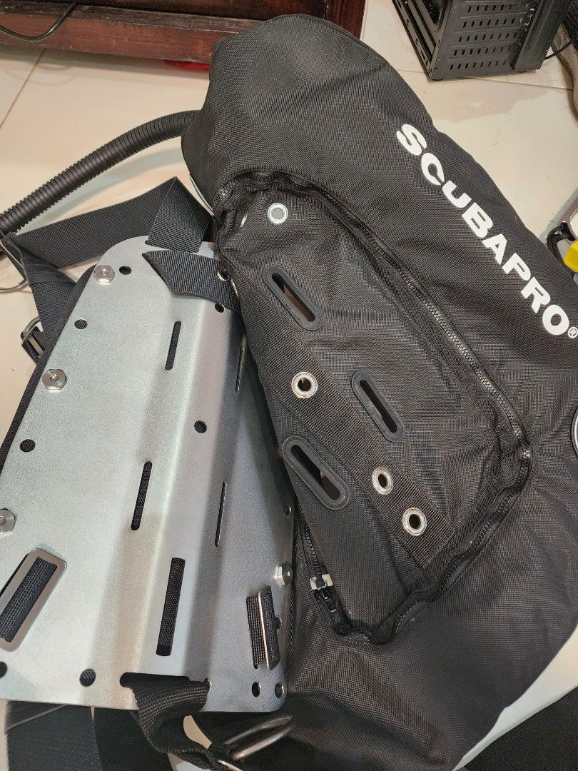 Scuba twin tank wing and backplate, Sports Equipment, Sports & Games ...