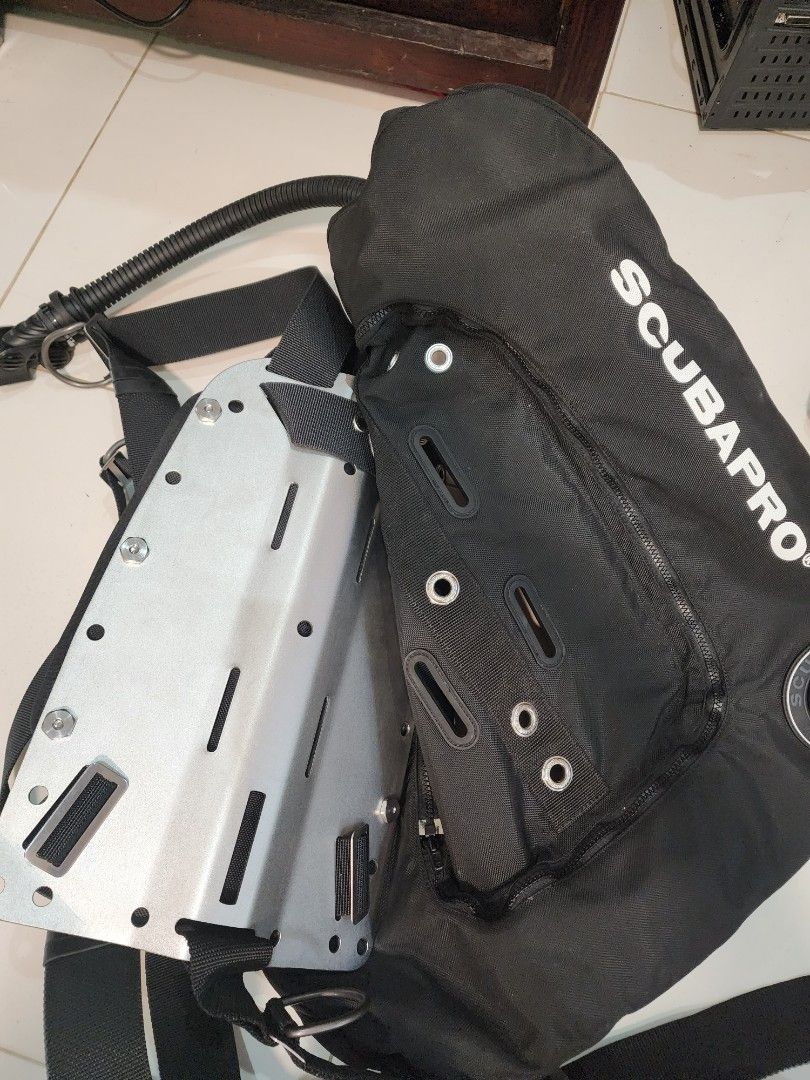 Scuba twin tank wing and backplate, Sports Equipment, Sports & Games ...