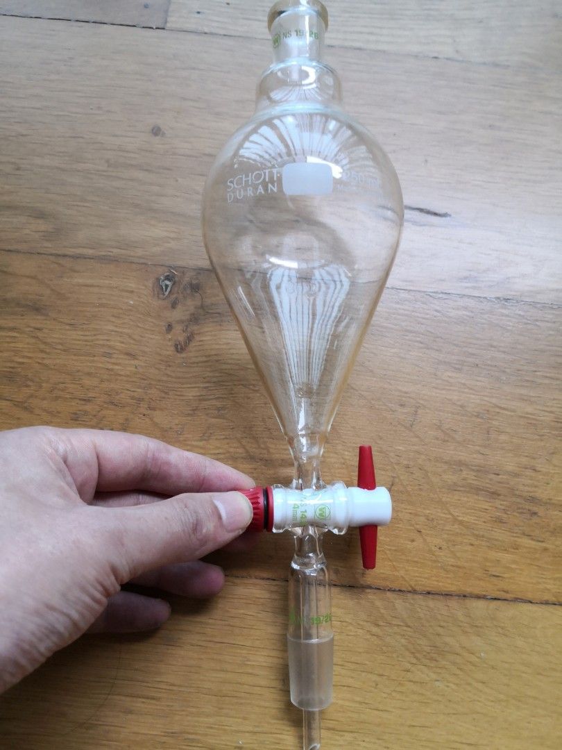 Separating funnel, Hobbies & Toys, Stationery & Craft, Stationery ...