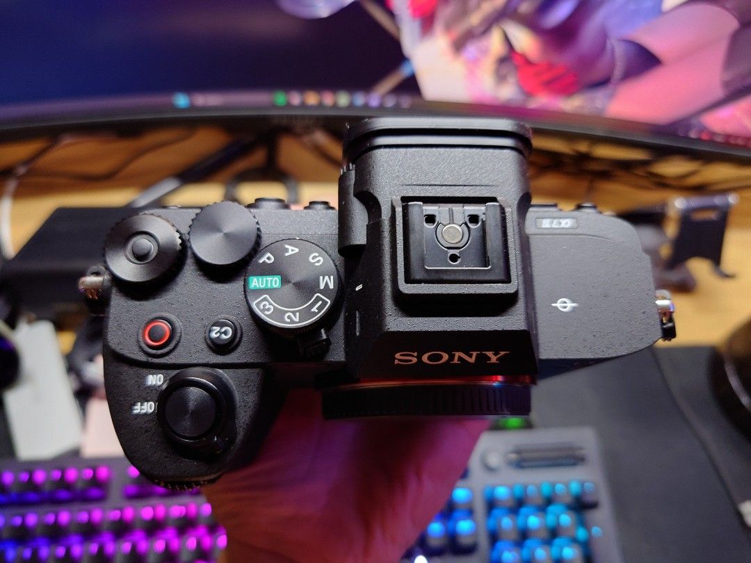 SONY ILCE-7M4 A7IV BODY ONLY (NO LENS), Photography, Cameras on Carousell