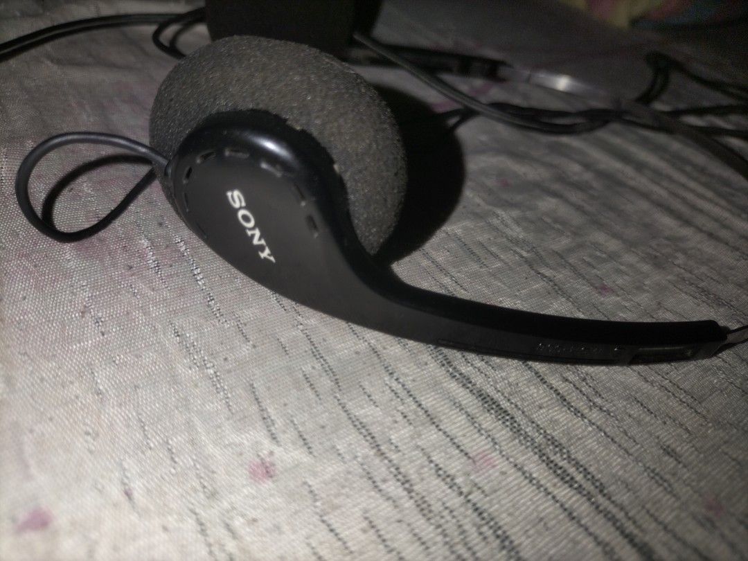 Sony MDR-006, Audio, Headphones & Headsets on Carousell