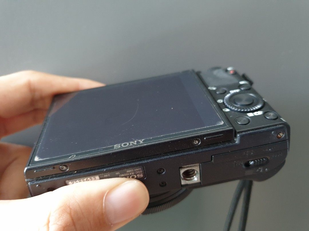 Sony RX 100 mk II mk 2, Photography, Cameras on Carousell