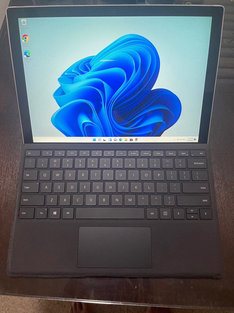 Surface Pro 5 i5 8GB 256GB SSD Win11 ms office, Computers & Tech ...