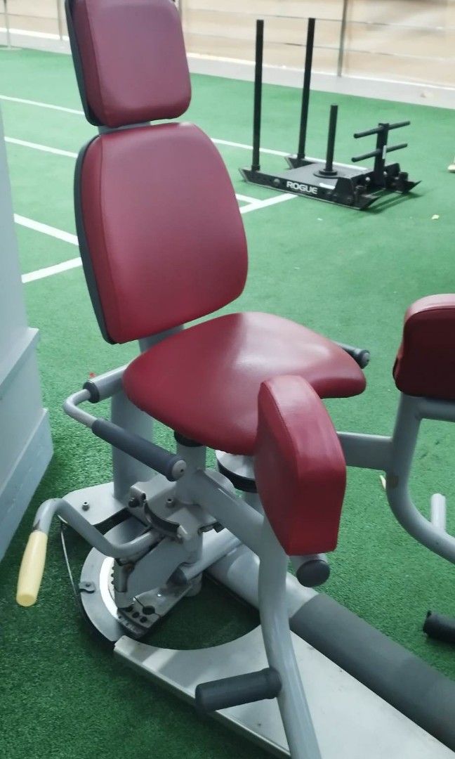 Technogym adductor machine, Sports Equipment, Exercise & Fitness ...