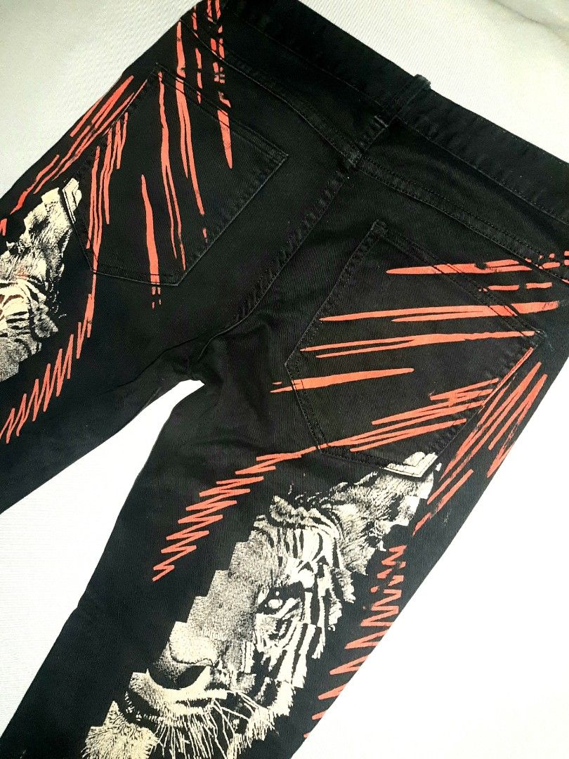 TIGER PANTS, Men's Fashion, Bottoms, Jeans on Carousell