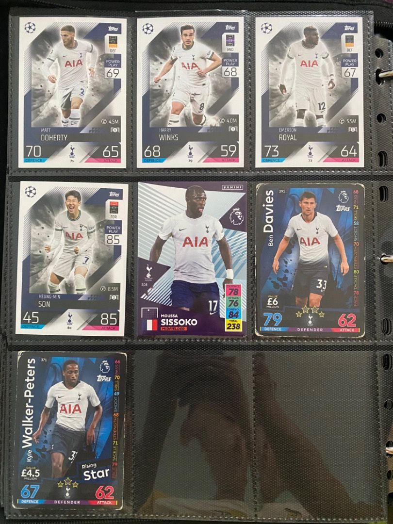 Tottenham Hotspurs assorted cards lot (Tags: messi, ronaldo, neymar ...