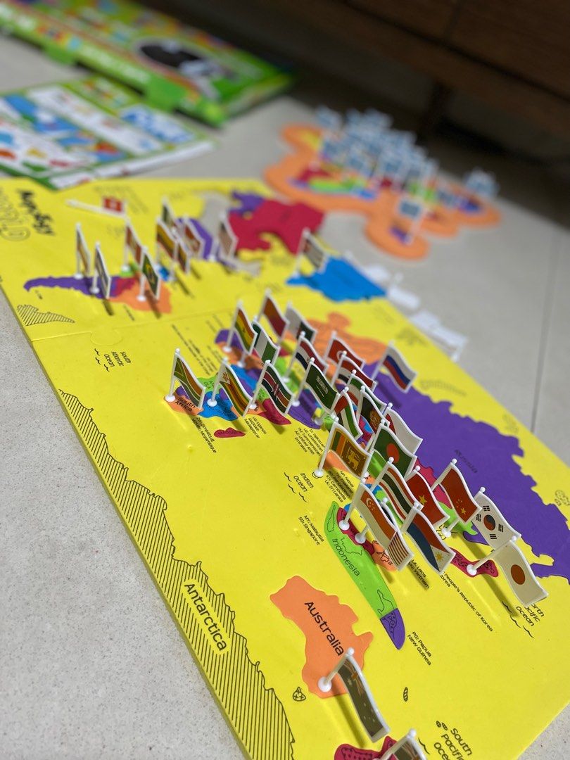 World mapology in jigsaw puzzle way, Hobbies & Toys, Toys & Games on ...