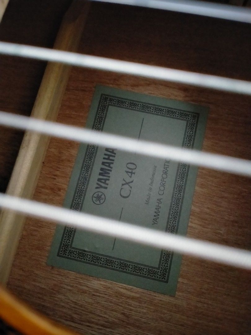 Yamaha CX-40 Classical Guitar with pick-up, Hobbies & Toys, Music ...