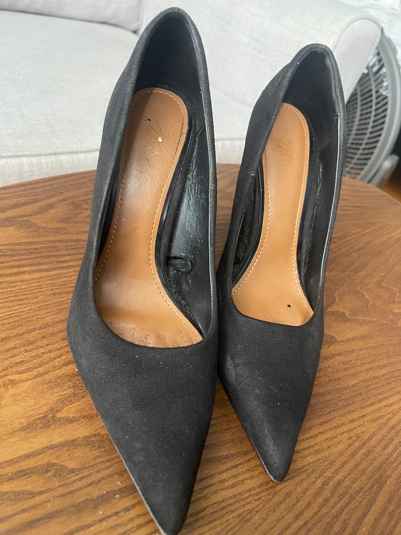 Zara Black Pumps, Women's Fashion, Footwear, Heels on Carousell