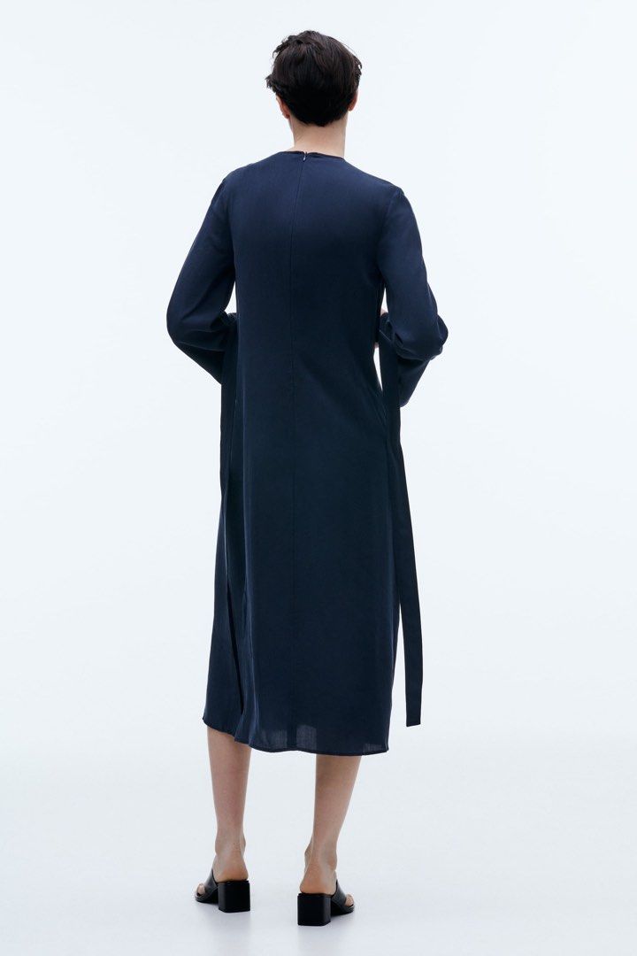 ZARA Navy Blue Dress, Women's Fashion, Dresses & Sets, Dresses on Carousell
