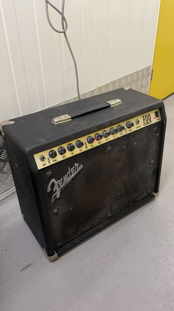 3616) FENDER ROC PRO 700 COMBO GUITAR AMPLIFIER W/ FOOTSWITCH, Audio ...