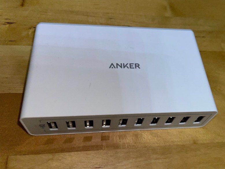 ANKER USB Adapter 10porta, 手提電話, 電話及其他裝置配件, 充電器及電線 - Carousell