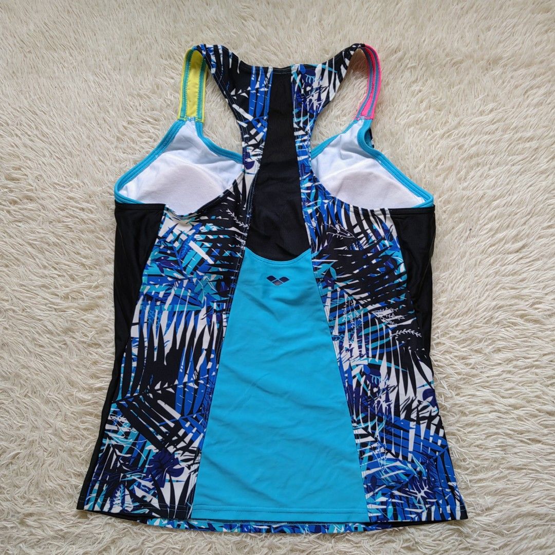 Arena swim tank (L) on Carousell
