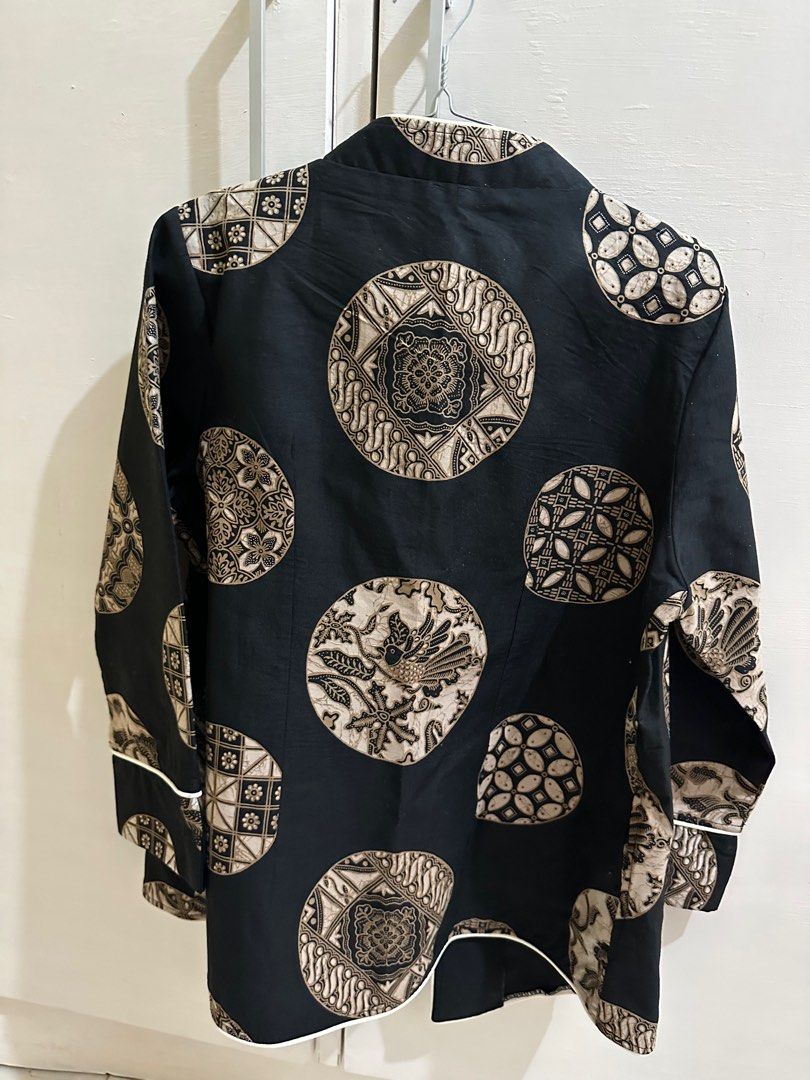 Blazer Batik Eyang Putri on Carousell Blazer Batik Eyang Putri on Carousell