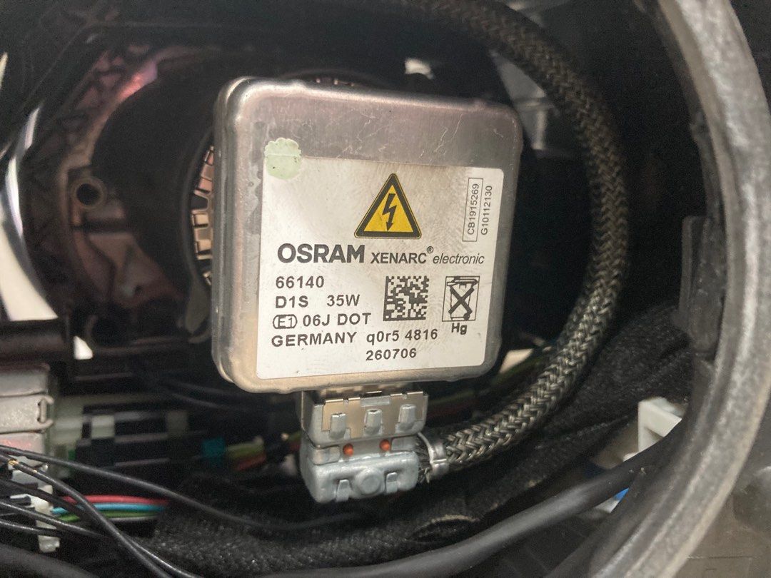 BMW F10 stock headlight (Xenon) w/o control module (Right Side only ...