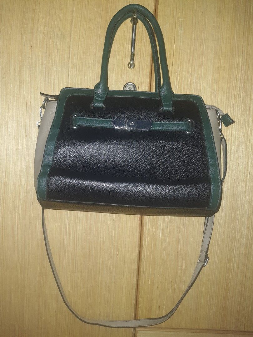 CARPISA bag on Carousell