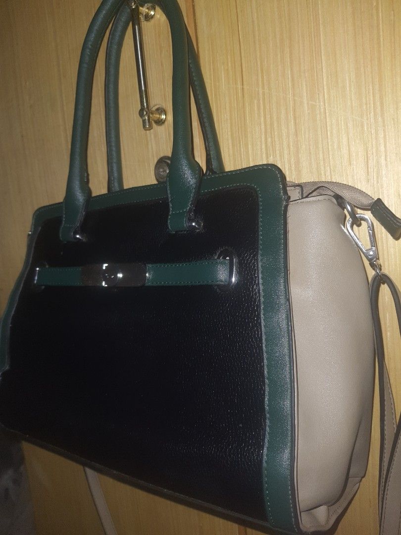 CARPISA bag on Carousell