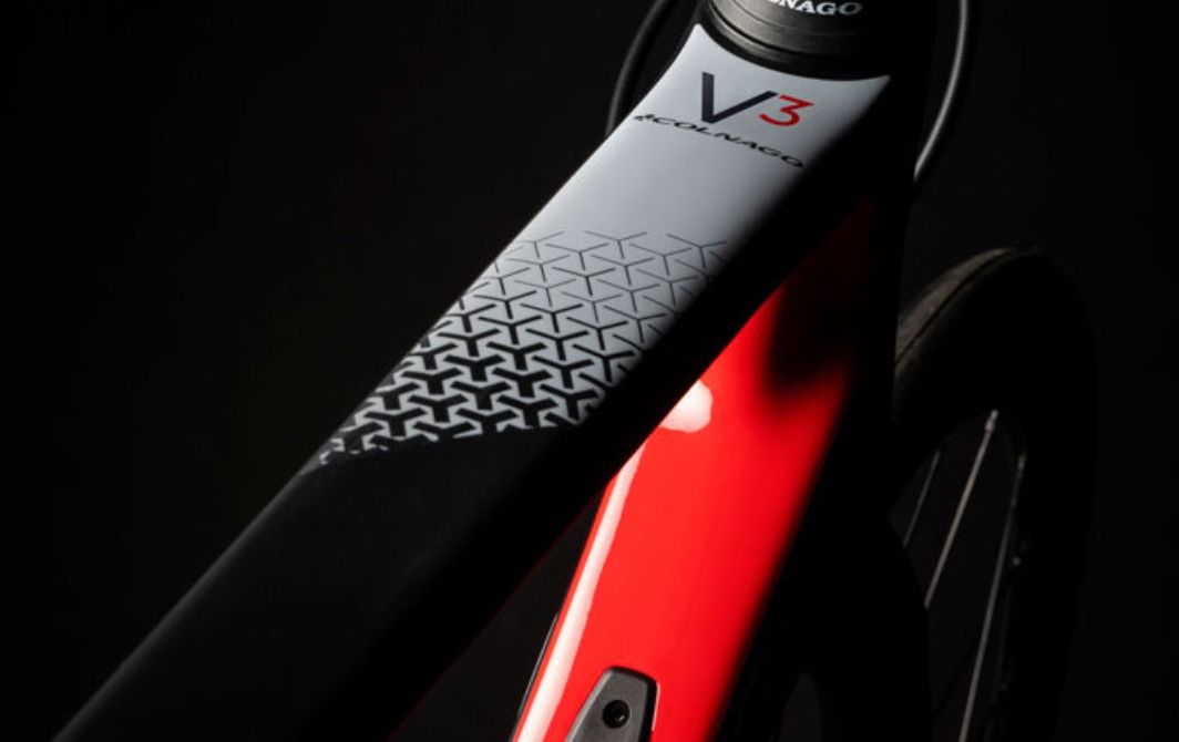 Colnago V3 Size 42s (MKRD) 105 SGD 3,993.00, Sports Equipment, Bicycles ...