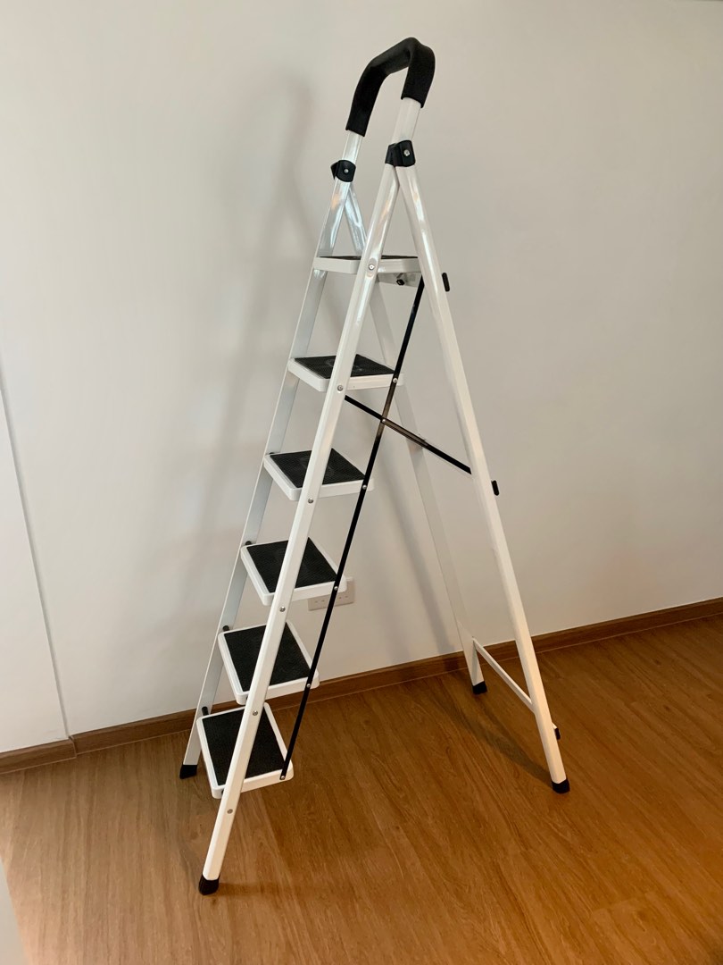 DuPont Ladder, Furniture & Home Living, Home Improvement & Organisation, Ladders & Steps on ...