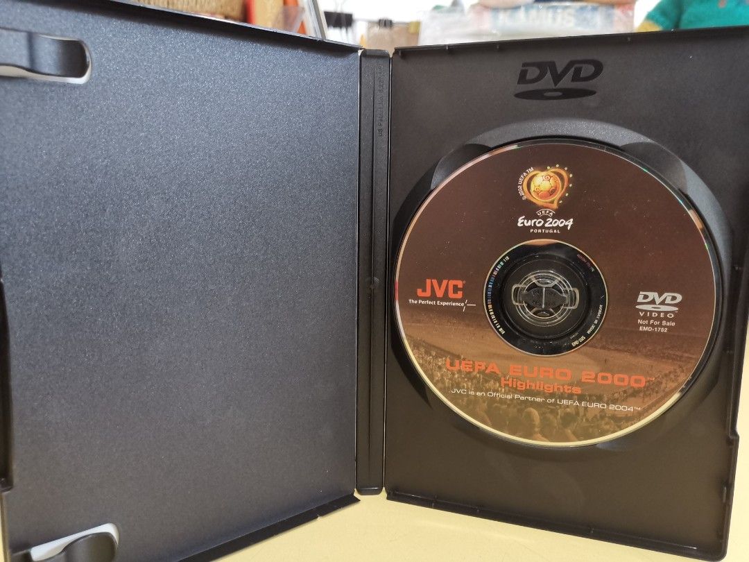 (DVD) UEFA EURO 2000 HIGHLIGHTS, Hobbies & Toys, Music & Media, CDs ...