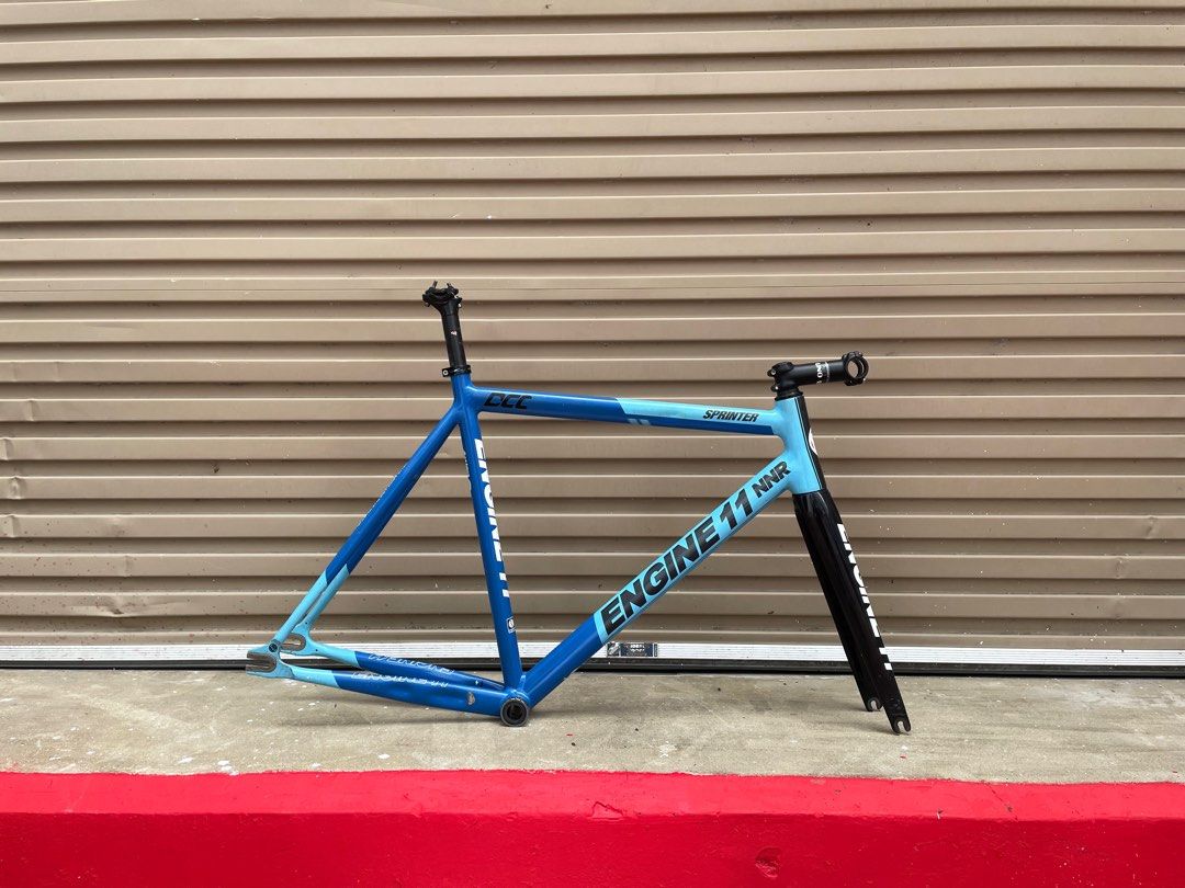 Engine 11 Blue Sprinter 2016 for fixie / track, Sports Equipment ...