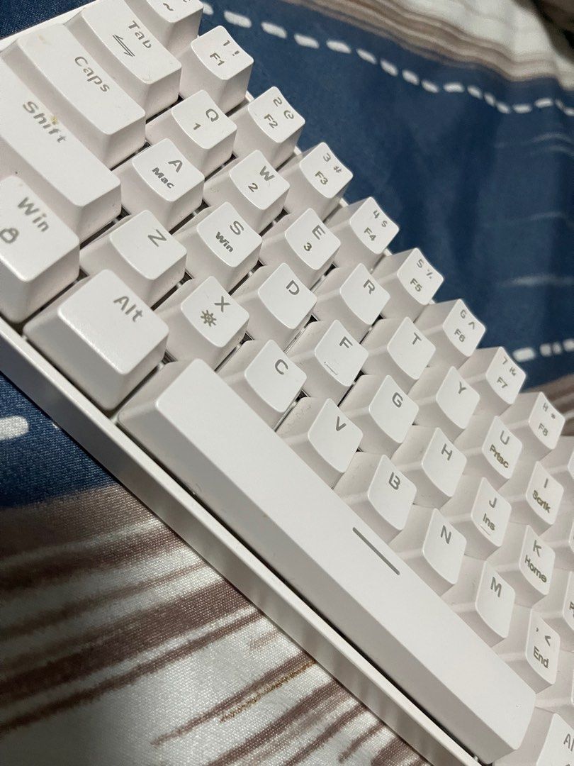 Gigaware STK61 Mechanical Keyboard Wireless Dual-Mode Bluetooth Type C RGB Rainbow Keyboard ...