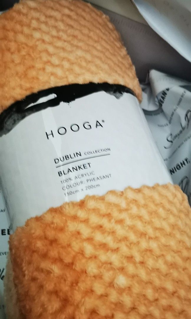 Hooga Dublin Bkanket, Furniture & Home Living, Bedding & Towels on ...