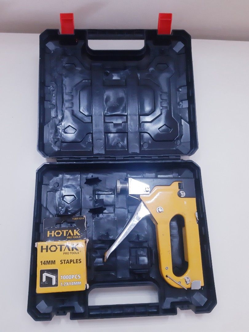 Hotak Staple Gun, Furniture & Home Living, Home Improvement ...