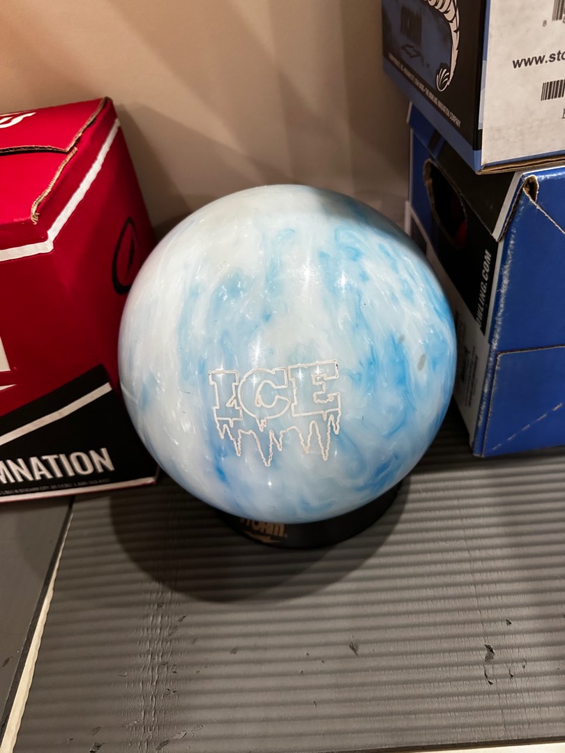 ICE Storm 12 LBS - Bowling Ball, Sports Equipment, Sports & Games ...
