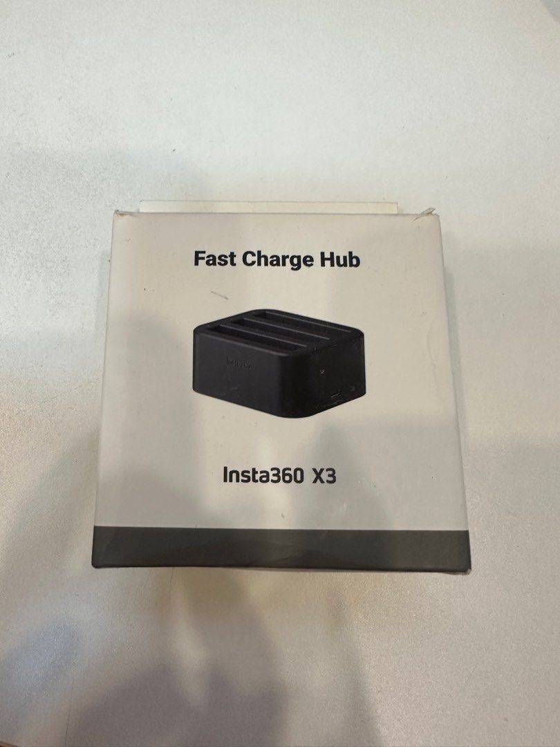Insta360 X3 Battery*3 & Fast Charge Hub, Photography, Photography ...