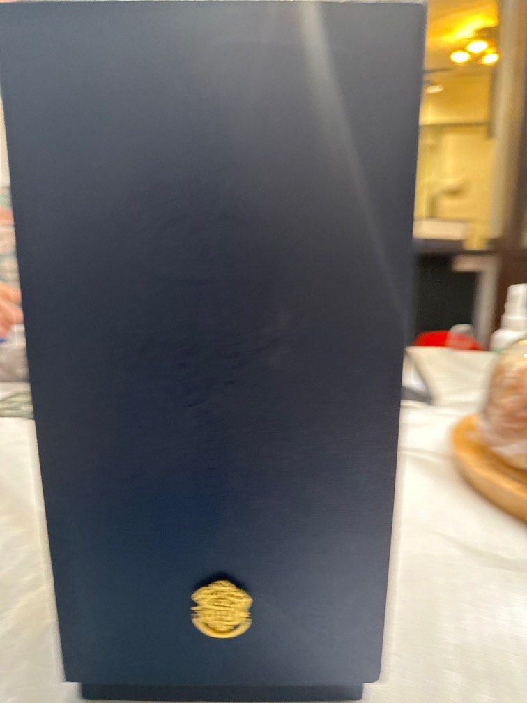 King George Edition Johnnie Walker Blue Label Box only, Food & Drinks ...