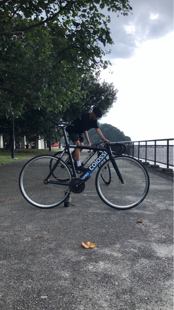 Legend Chrome wheelset. Tags:Skream,engine 11,Shukaku, fixie,colossi ...