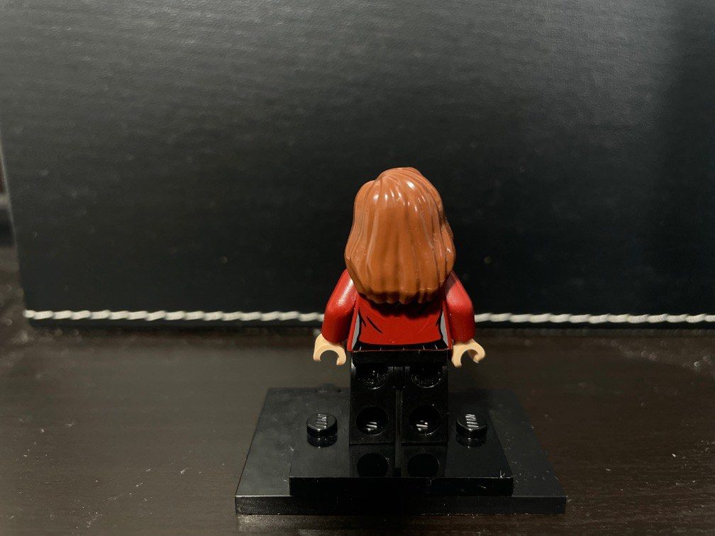 Lego Marvel Wanda Minifigure , Hobbies & Toys, Toys & Games on Carousell