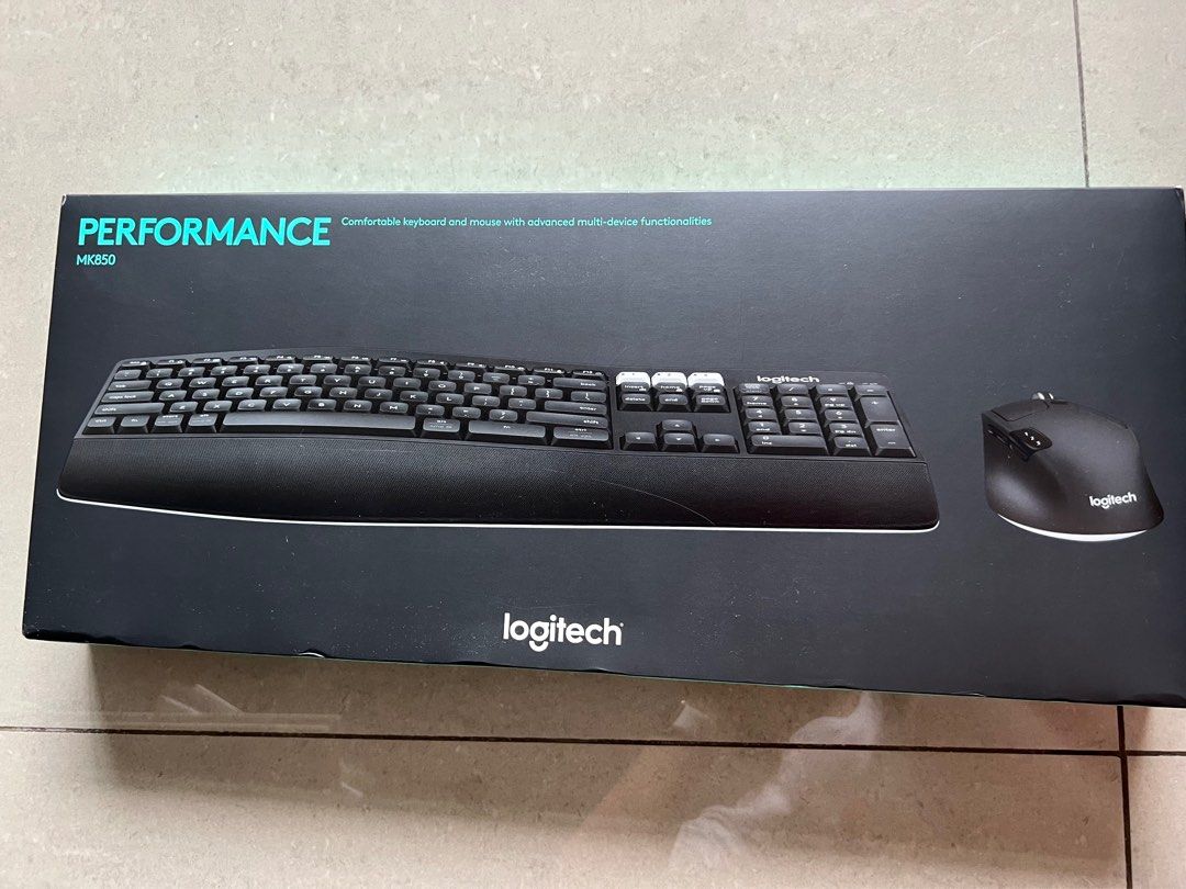 Logitech Combo Mk 850 Keyboard And Mouse Computers And Tech Parts And Accessories Computer