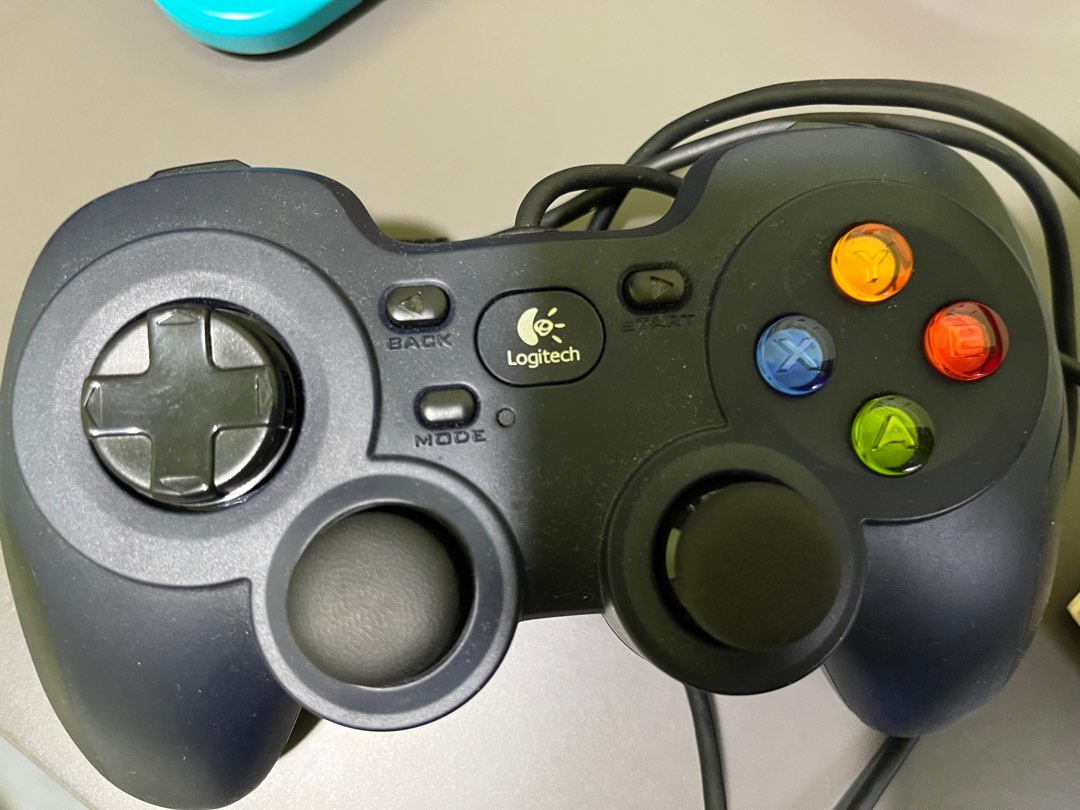 Logitech controller, 電子遊戲, 遊戲機配件, 手掣 - Carousell