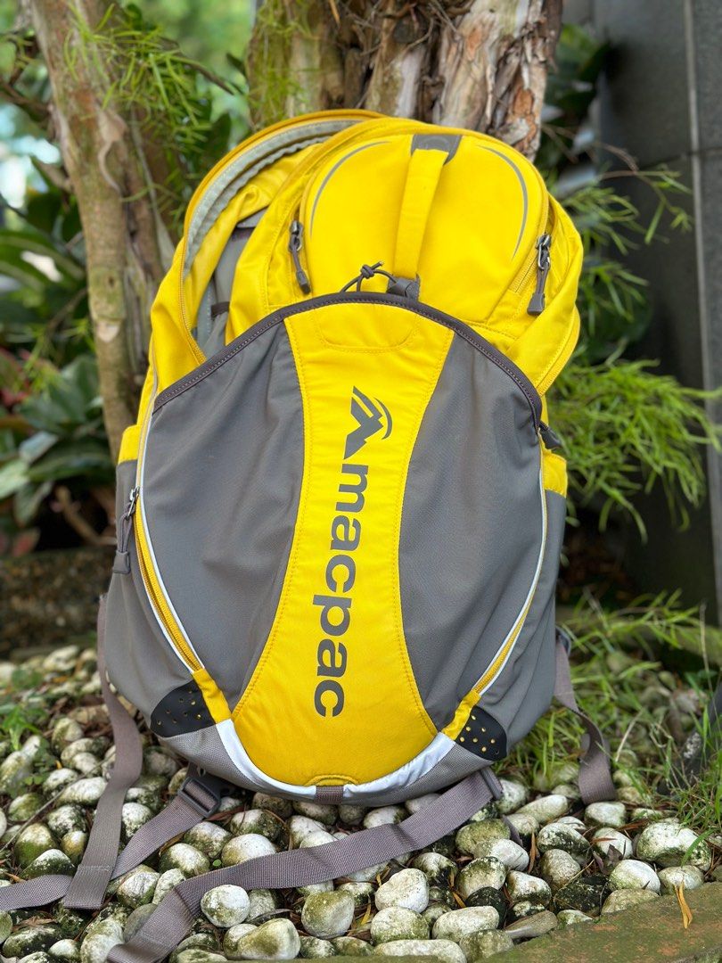 Macpac Backpack 30L, Sports Equipment, Hiking & Camping on Carousell