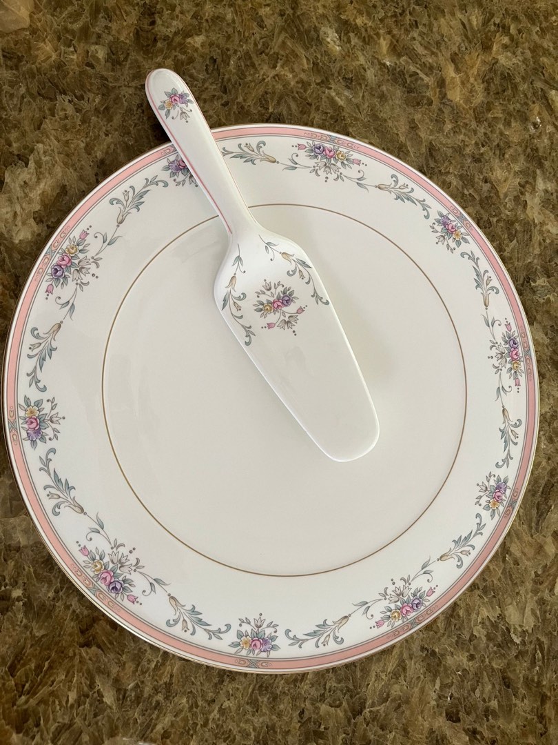 Mikasa Bone China serving set, Furniture & Home Living, Kitchenware ...