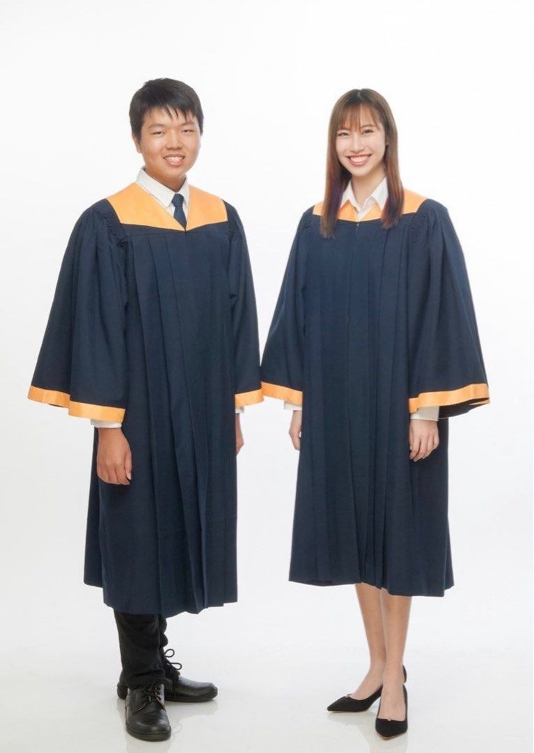 Ngee Ann Polytechnic Graduation Gown, Hobbies & Toys, Stationery ...