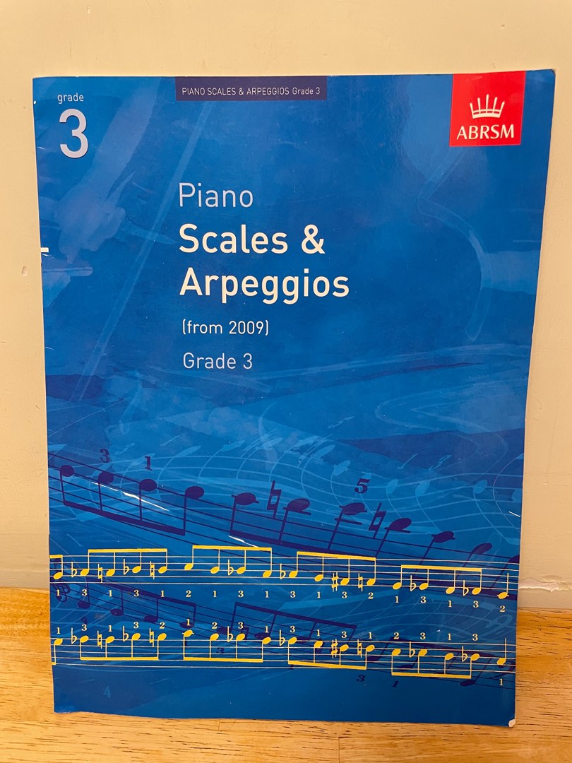 piano scales & arpeggios (grade 3), 興趣及遊戲, 書本 & 文具, 教科書 - Carousell