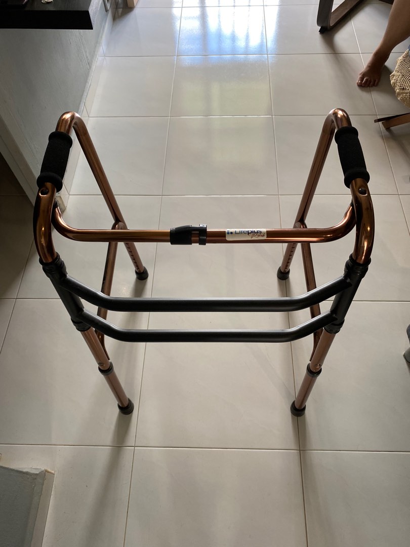 Reciprocal walking frame, Health & Nutrition, Assistive & Rehabilatory ...