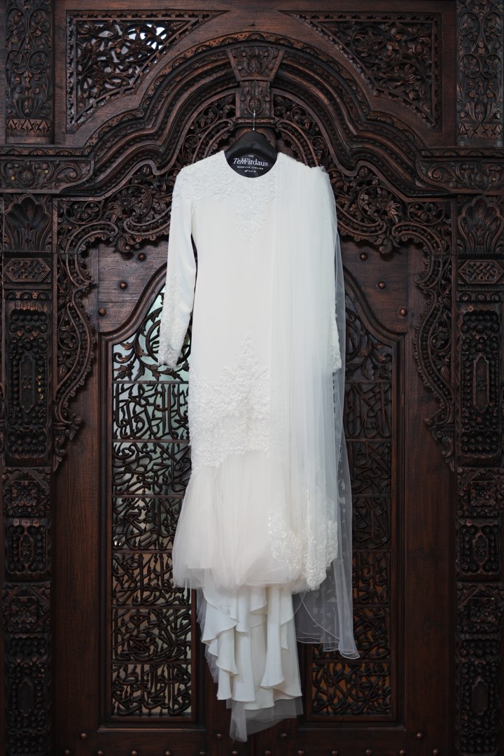 RENT - Teh Firdaus Wedding Dress, Women's Fashion, Muslimah Fashion ...