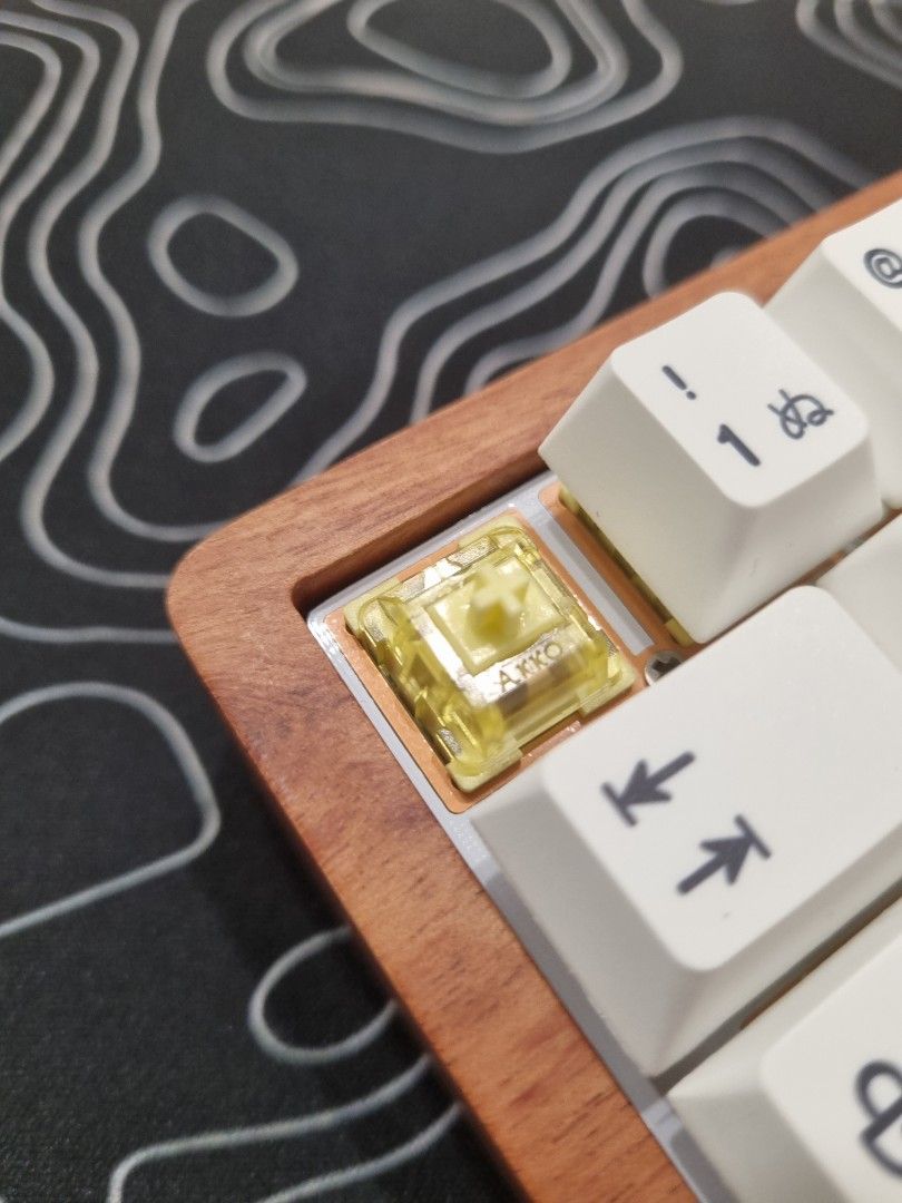 Fully Built Custom 60% Wooden Mechanical Keyboard, Computers & Tech ...