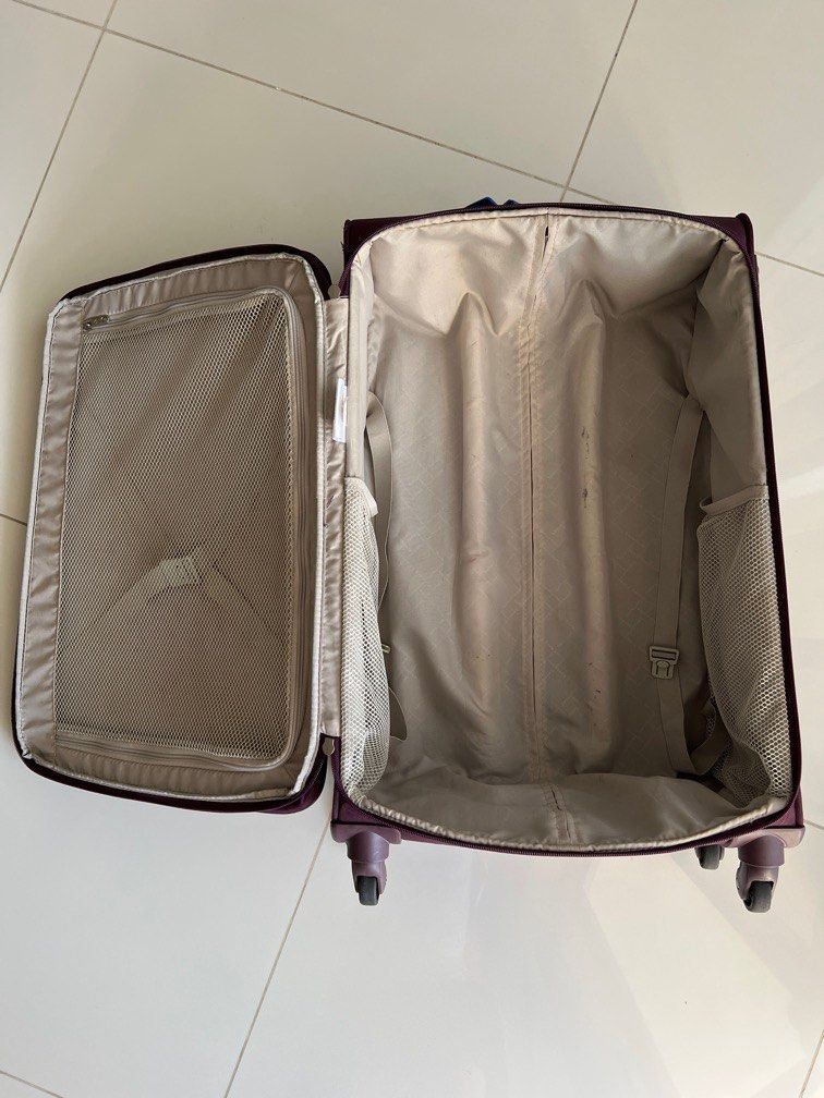 Samsonite (60cm by 40cm), Hobbies & Toys, Travel, Luggage on Carousell