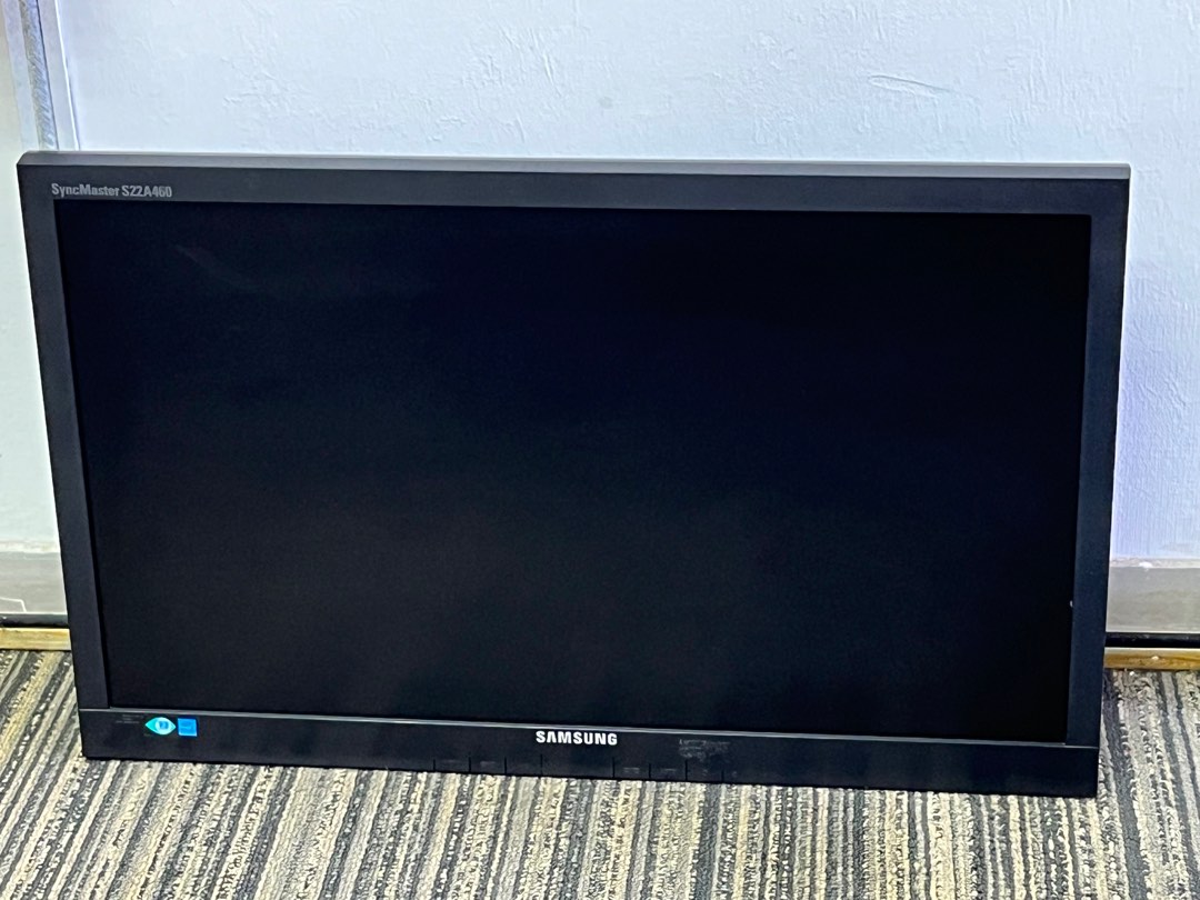 Samsung 21.5" LED Monitor S22A460B, Computers & Tech, Parts ...